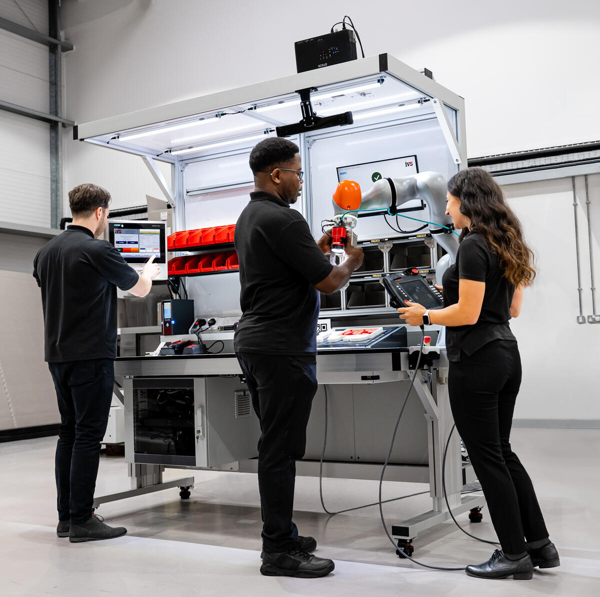 IVS and AMRC announce smart workbench of the future | AMRC