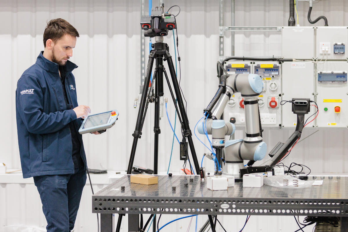 5G helping to increase manufacturing efficiency and flexibility | AMRC