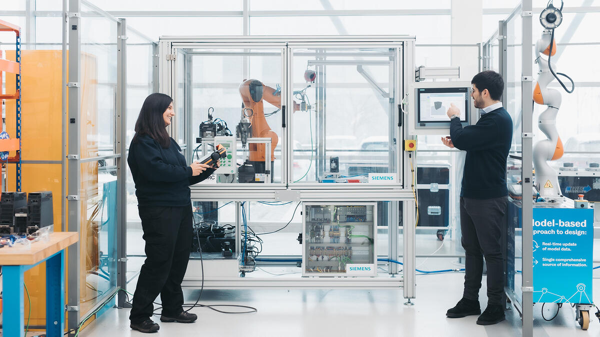 Engineers deliver first-of-its-kind automated disassembly system | AMRC