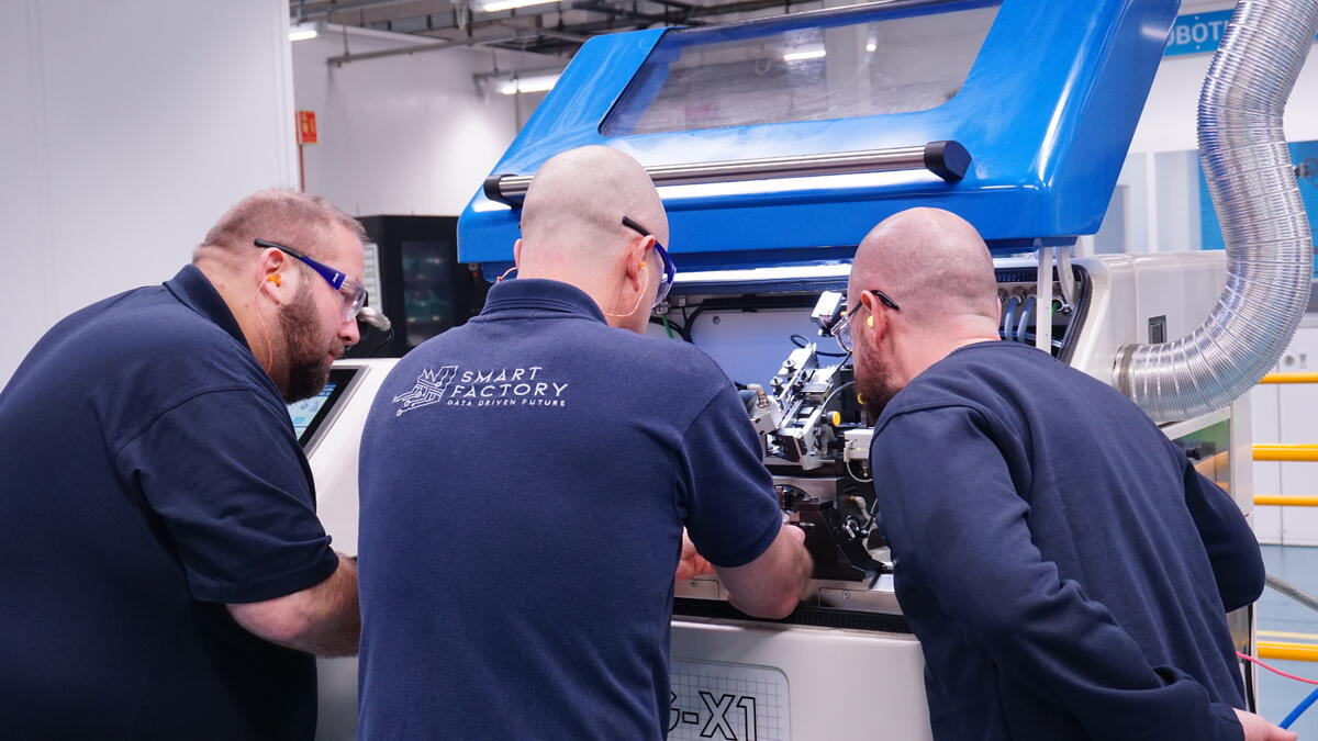 Industry 4.0 smart factory adoption transforms aerospace company’s ...